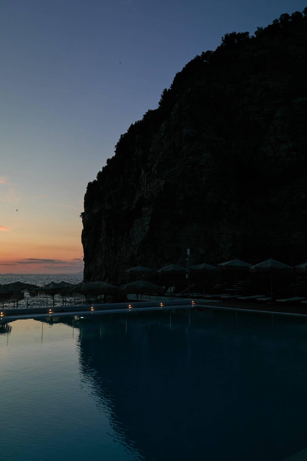 Resort in Sorrento to Visit: Maya Beach Experience